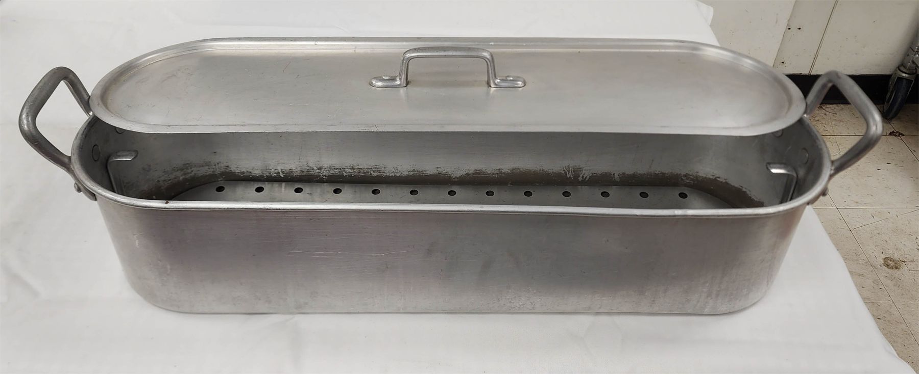 28" LONG FISH KETTLE