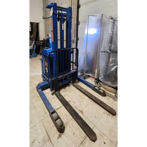 BLUE GIANT NA120W30 FORKLIFT