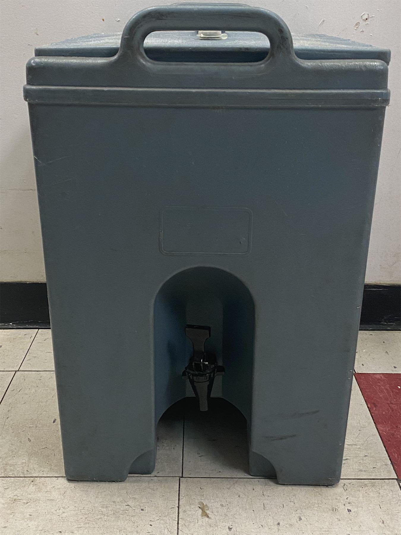 LARGE CAMBRO INSULATED LIQUID DISPENSER