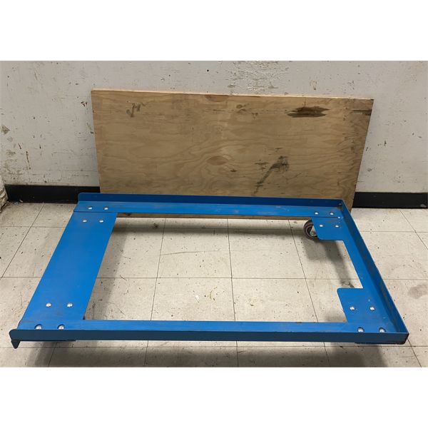 METAL FRAME DOLLY