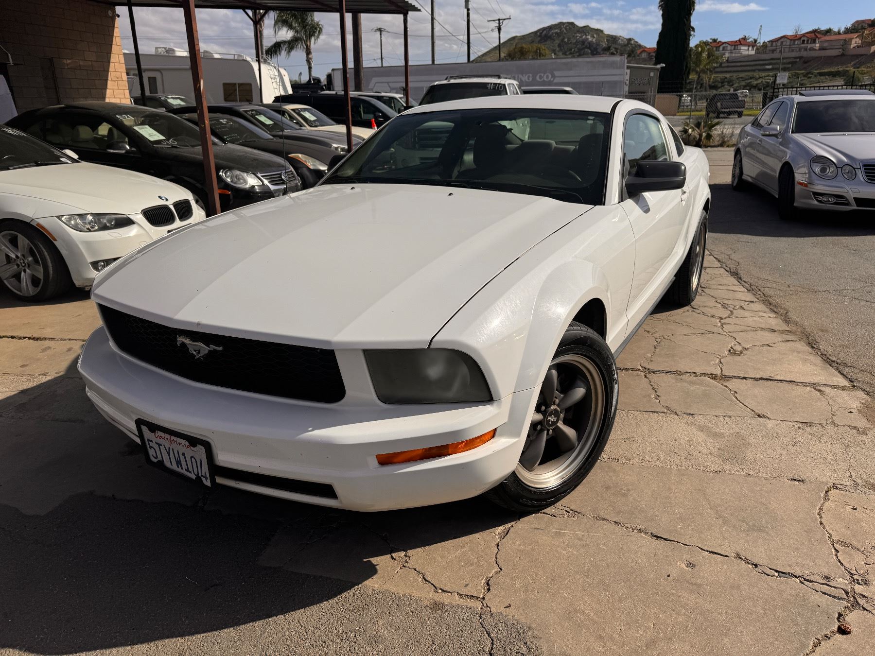 2006 Ford Mustang - CLEAN/ 186,281 Mi