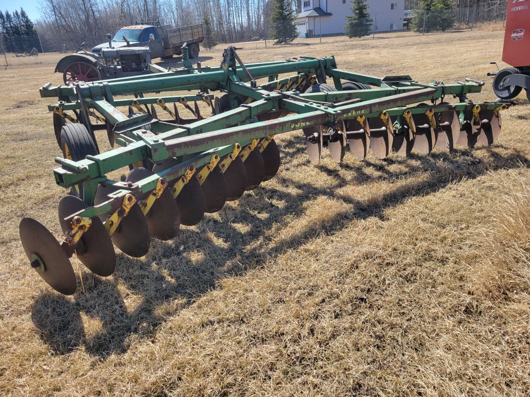JD approx, 13 ft tandem disc, approx. 20 JD approx, 13 ft tandem disc, approx. 20