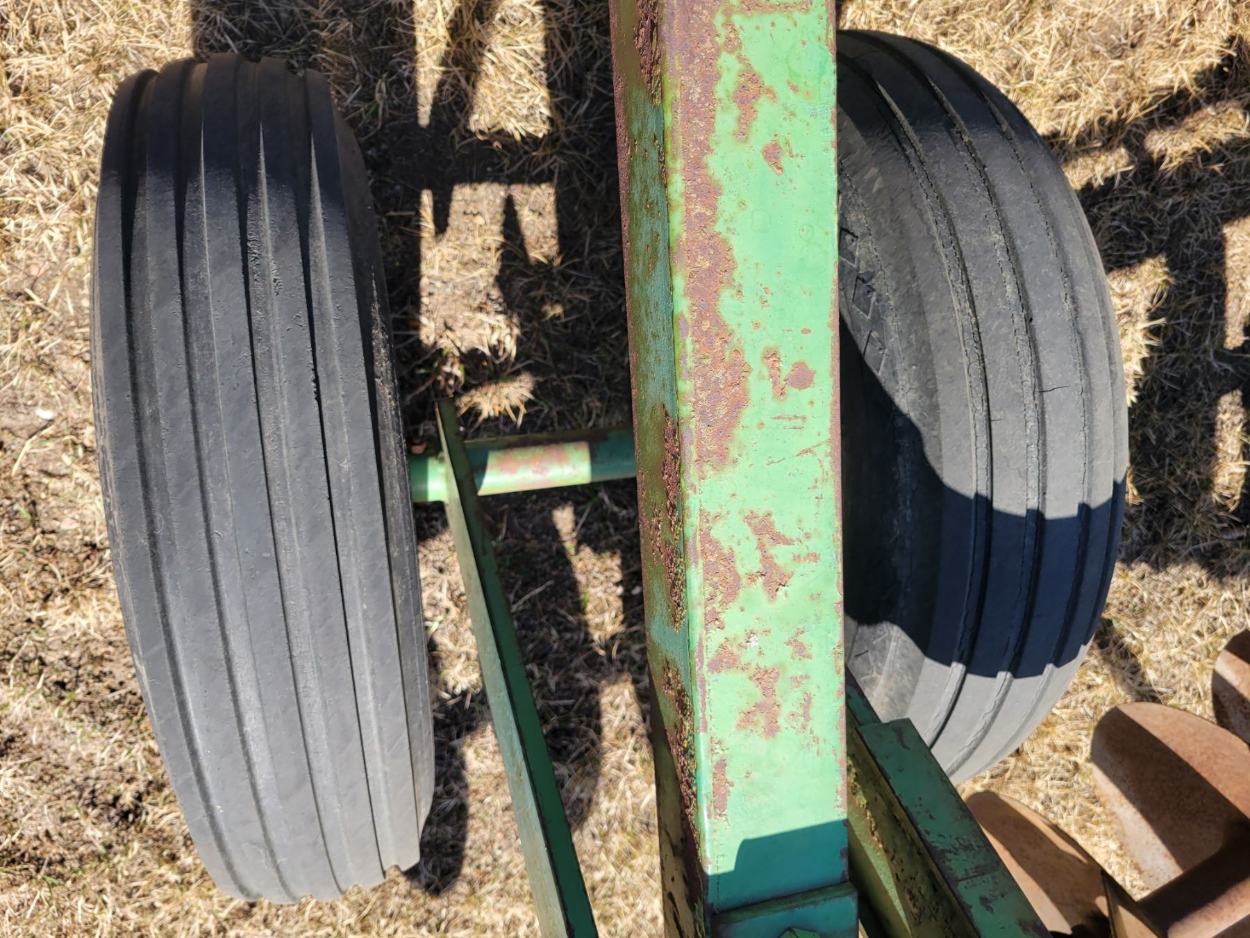 JD approx, 13 ft tandem disc, approx. 20 JD approx, 13 ft tandem disc, approx. 20