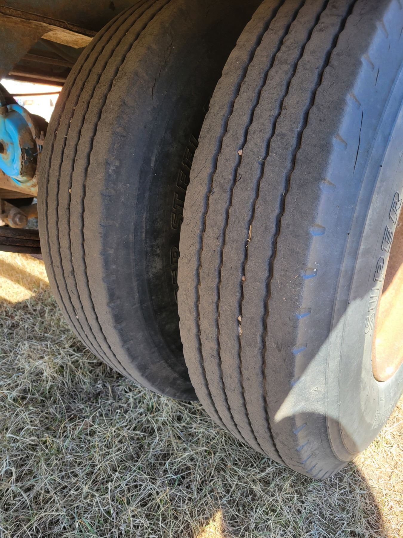 Scona Tandem Dual Axle trailer, on air, pindle hitch, 19 foot deck. 40 ...