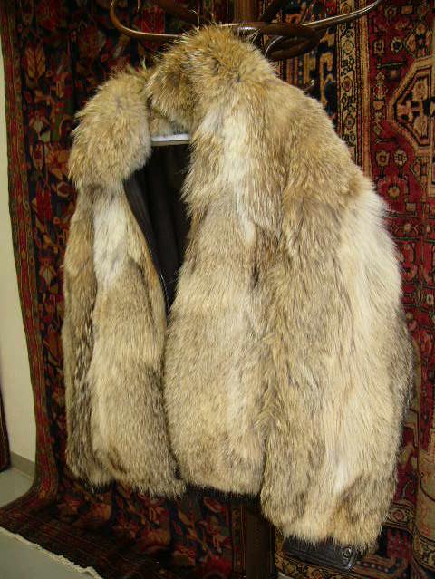 Fur coat - men's extra-large reversible wolf and bomber jacket (134)