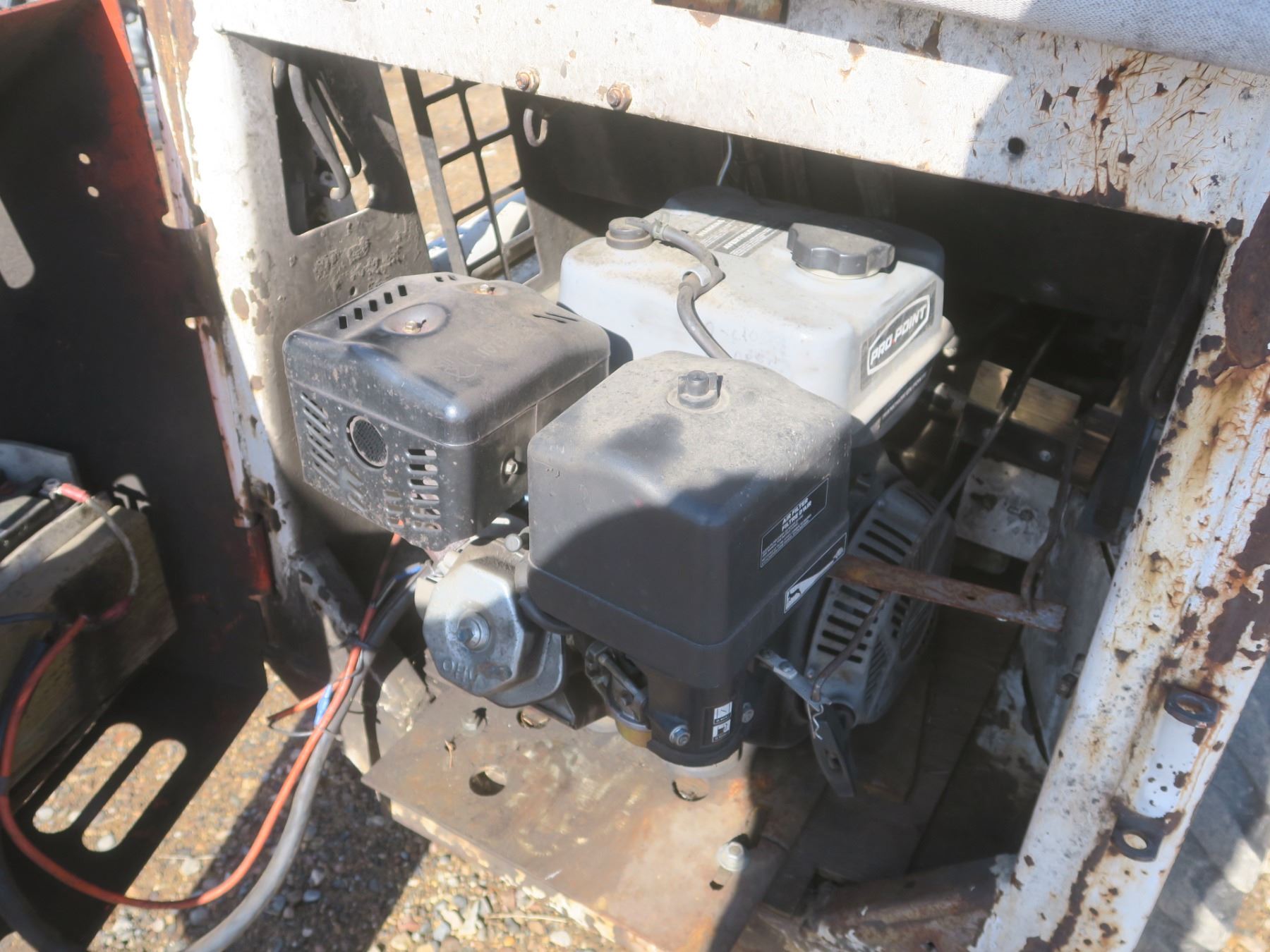 Bobcat Clark 310 Skidsteer - SER:4996 M 16609 - Schmalz Auctions