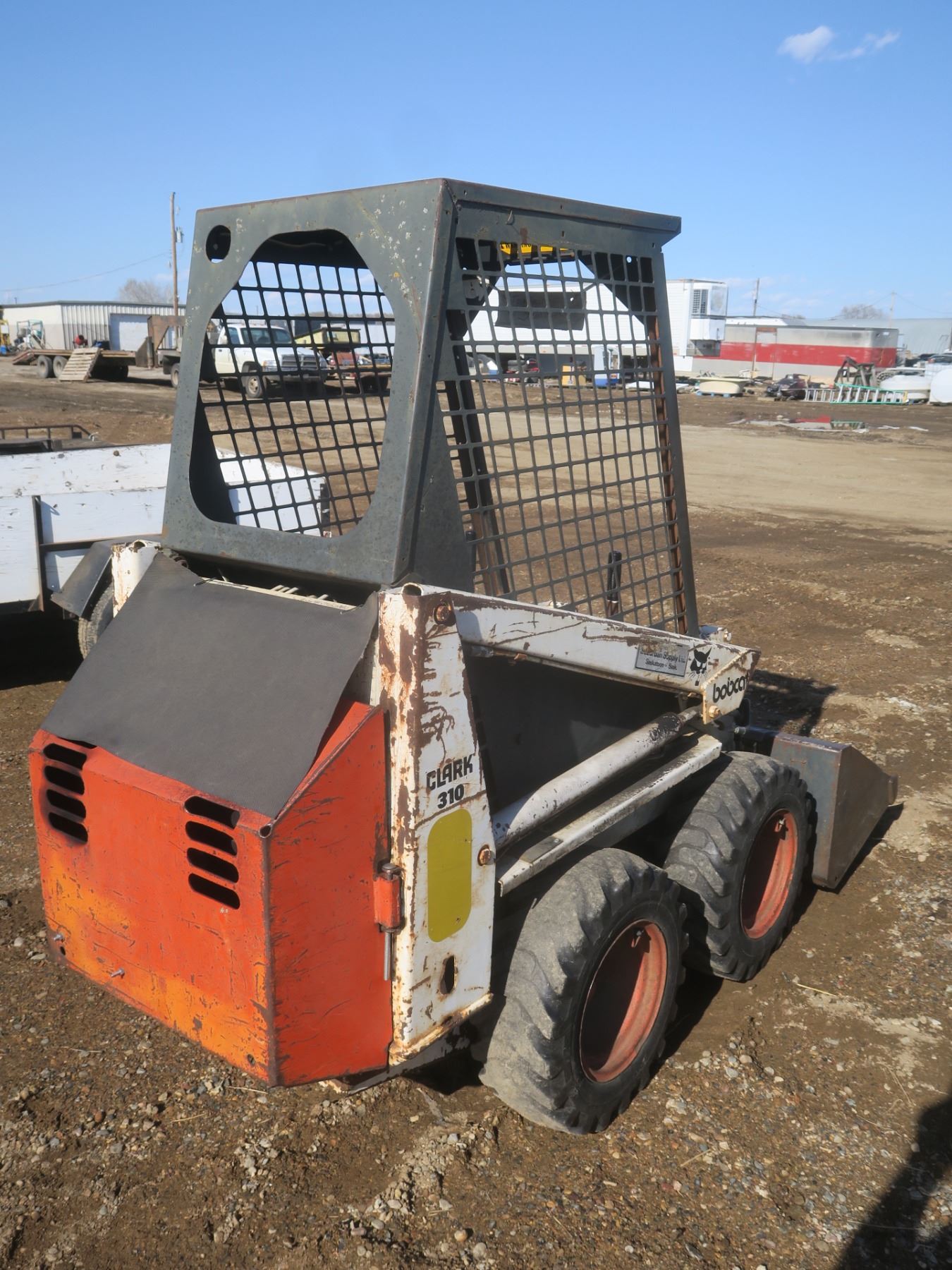 Bobcat Clark 310 Skidsteer - SER:4996 M 16609 - Schmalz Auctions