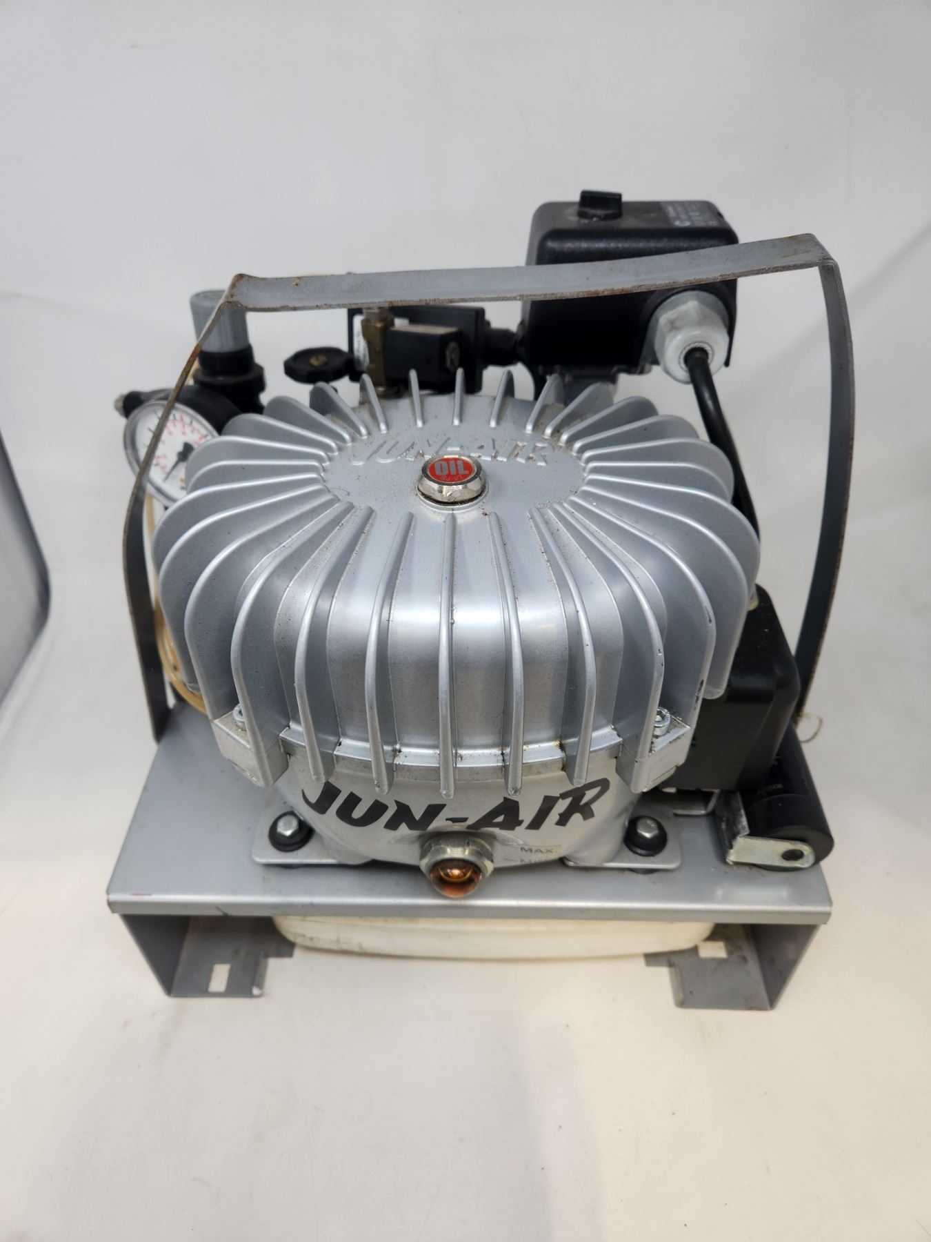 Vintage Jun-Air Air Compressor