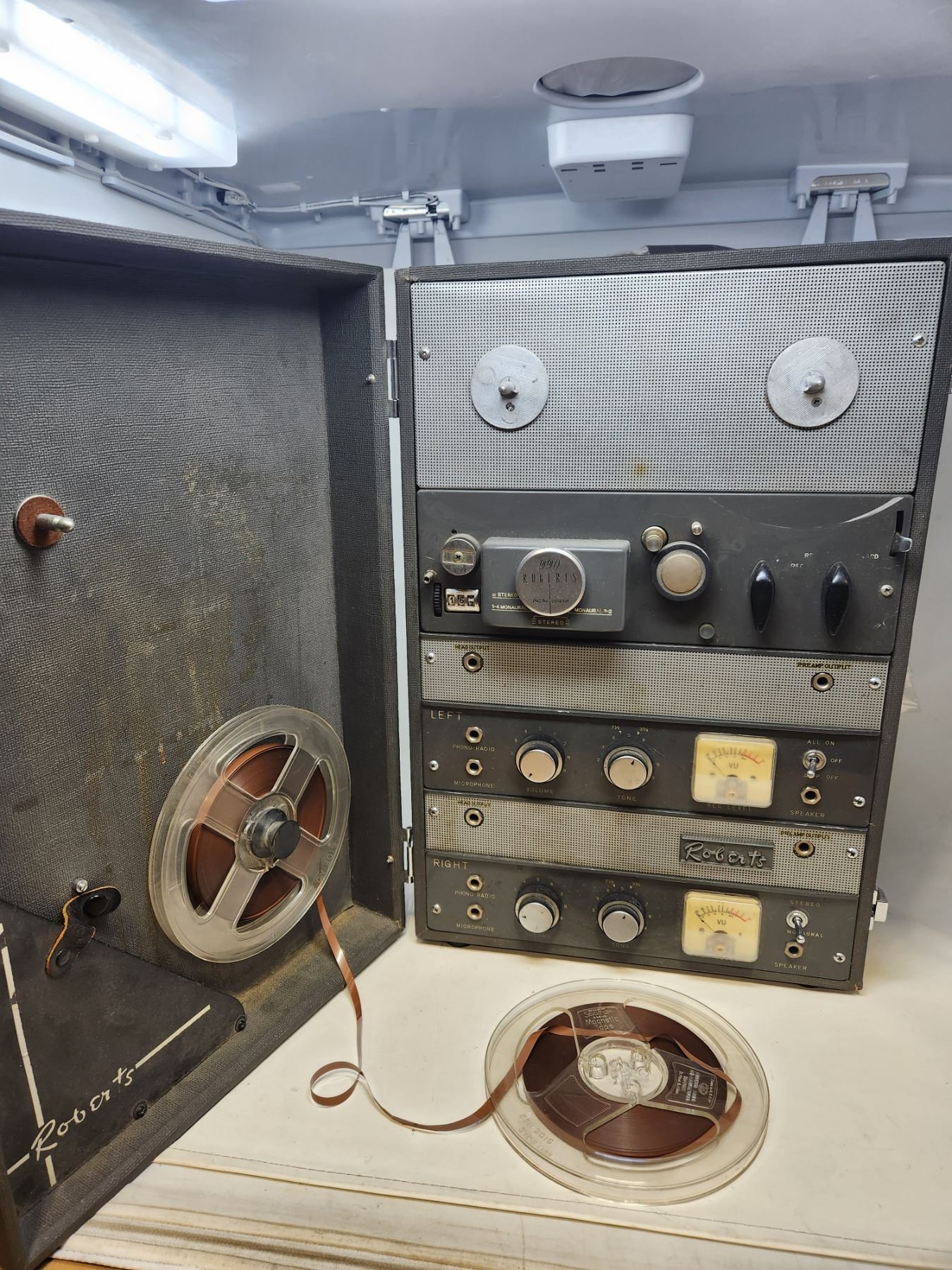 Roberts Reel-to-Reel Tape Recorder