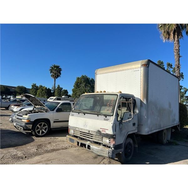 1992 MITSUBISHI FUSU FE439