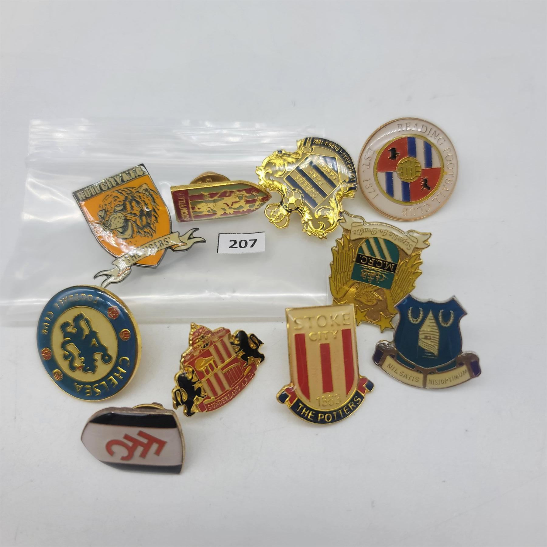 10 British Football Team Pins Badges - ebidz.ca