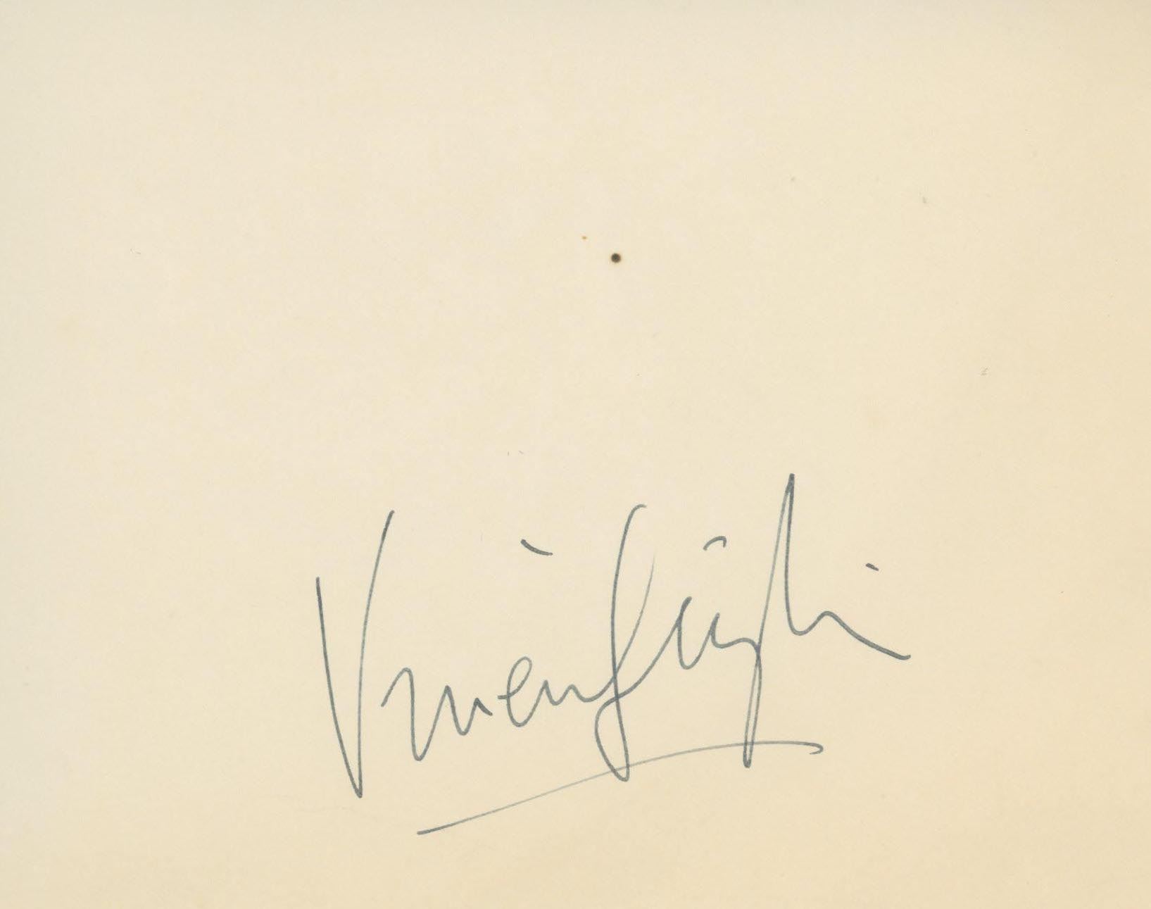 Vivien Leigh signature cut. GFA Authenticated
