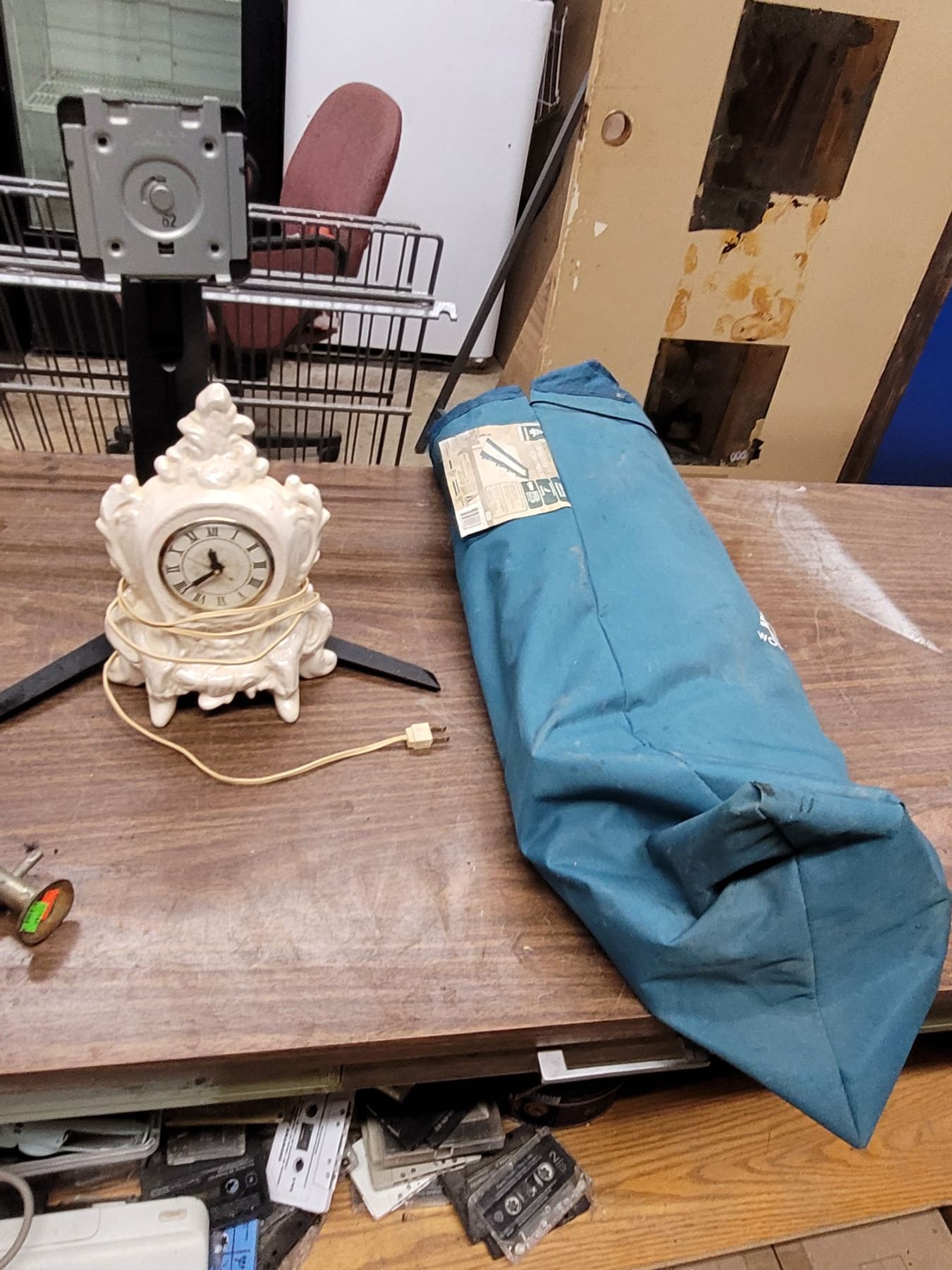 Vintage Electric Table Clock | TV Stand