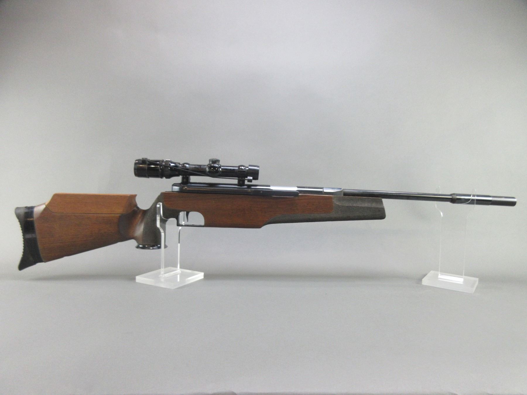 Feinwerkbau Model 300 Air Rifle- .177- Bushnell 1.5 X 4.5 Scope- Very ...