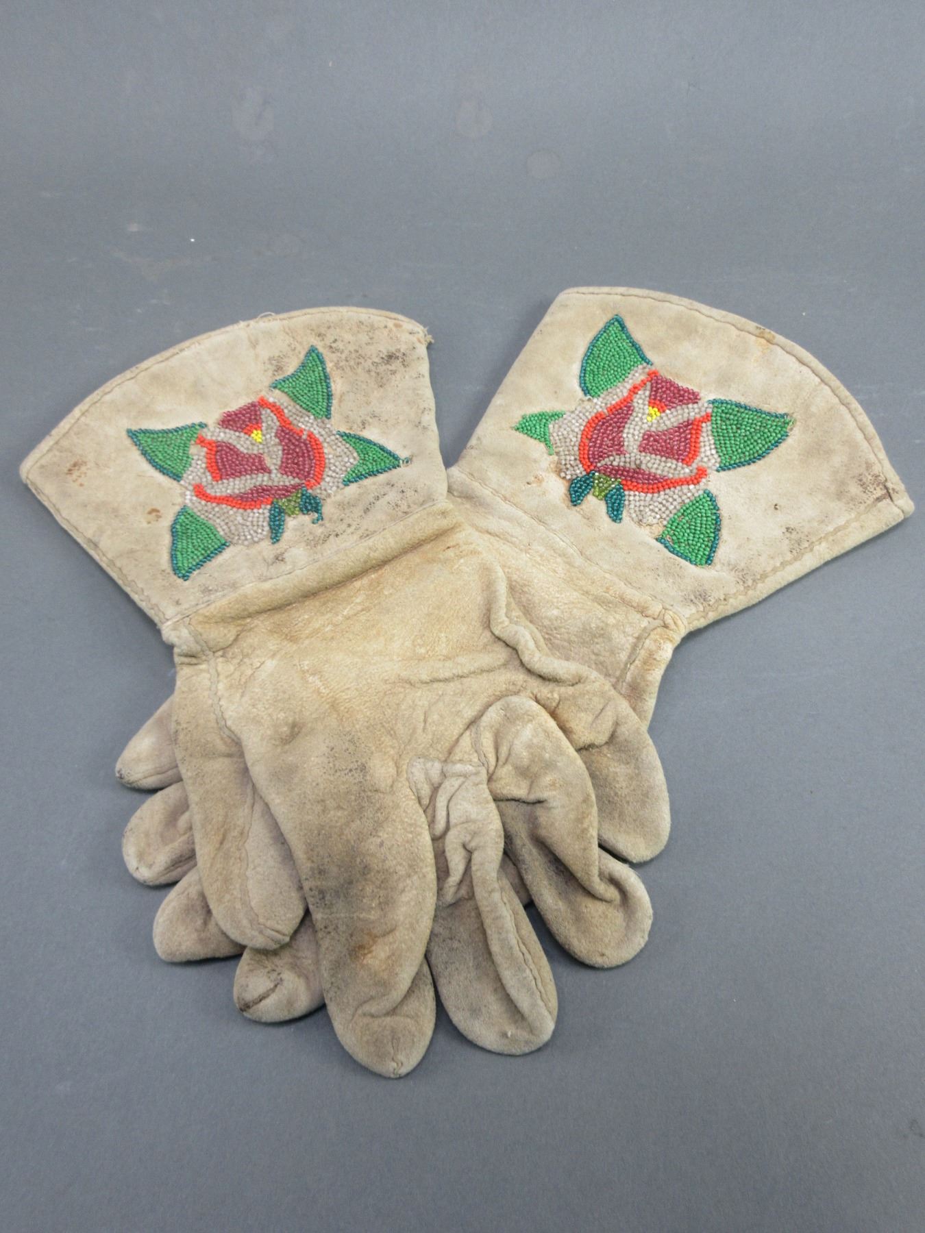 Vintage Beaded Plains Native Gauntlets- Cloth Lined- Fair Condition