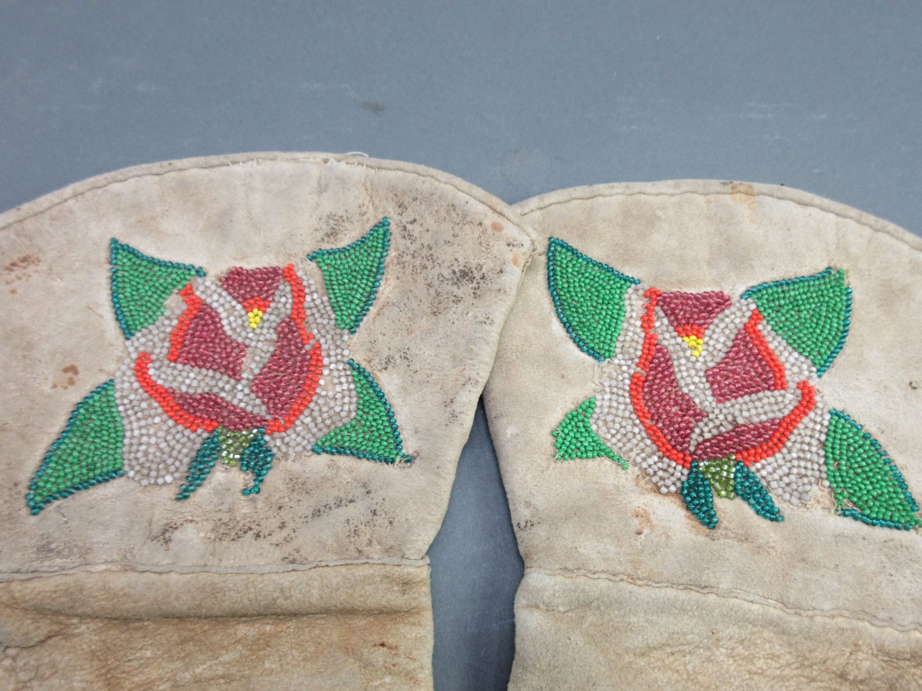 Vintage Beaded Plains Native Gauntlets- Cloth Lined- Fair Condition