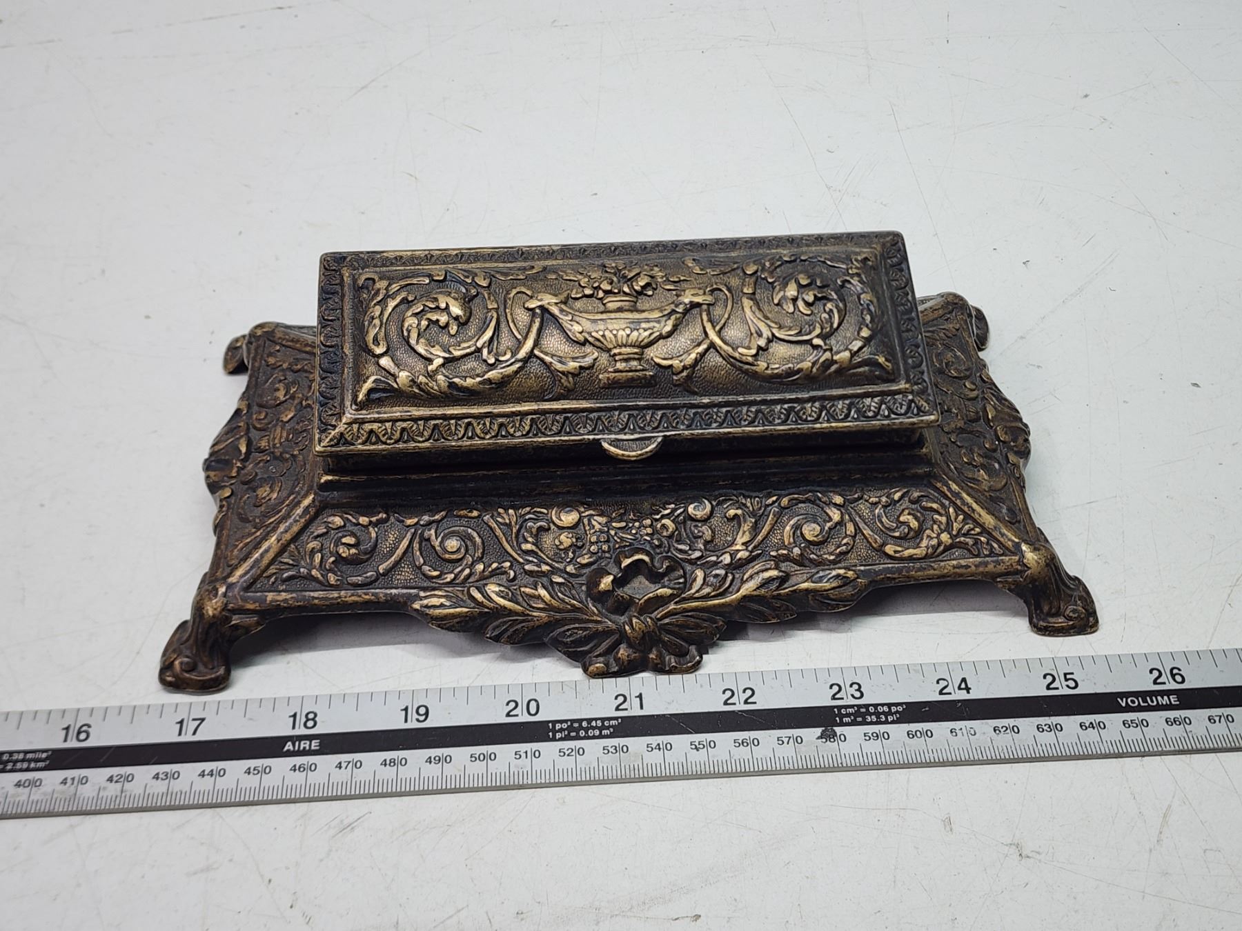 Vintage brass jewelry box - Schmalz Auctions