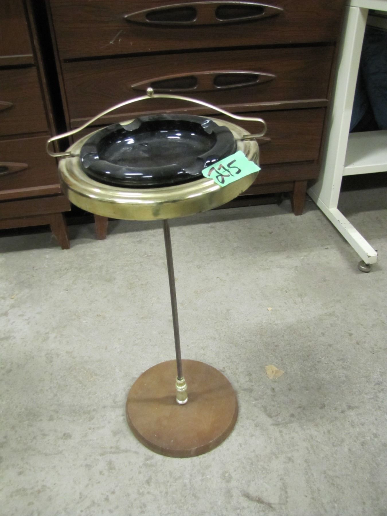 Vintage ashtray stand with glass ashtray