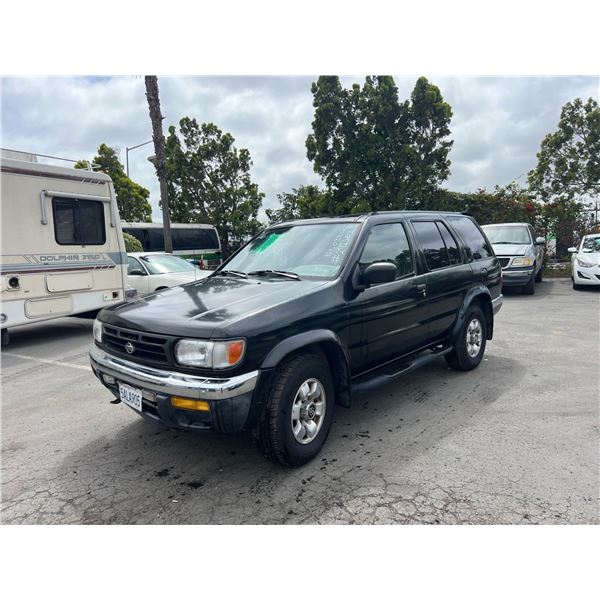 1999 Nissan Pathfinder