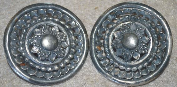filigree silver 2 inch conchos