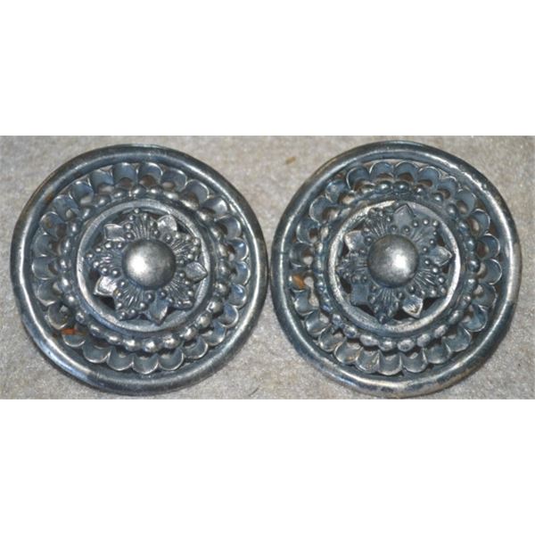 filigree silver 2 inch conchos