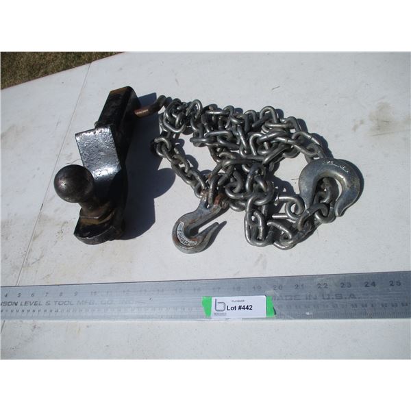 Chain With Hooks, Receiver Hitch With Ball - Bodnarus Auctioneering Chain With Hooks, Receiver Hitch With Ball - Bodnarus Auctioneering