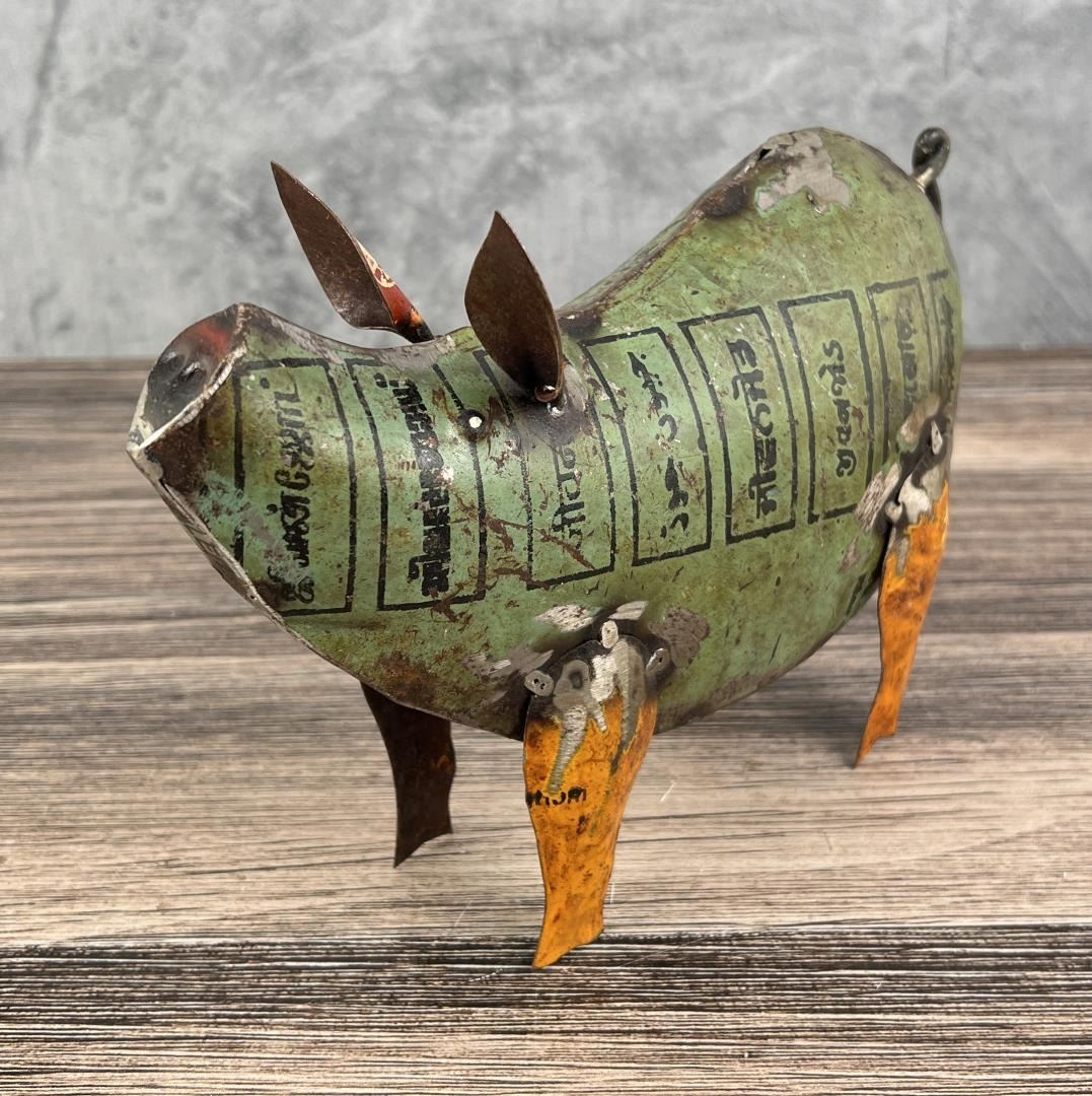 Decorative Tin Metal Garden Pig