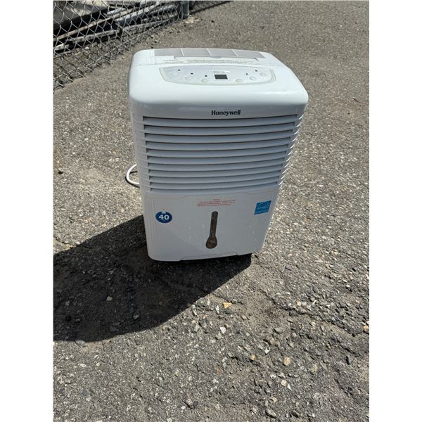 Honeywell model HDH-141 humidifier
