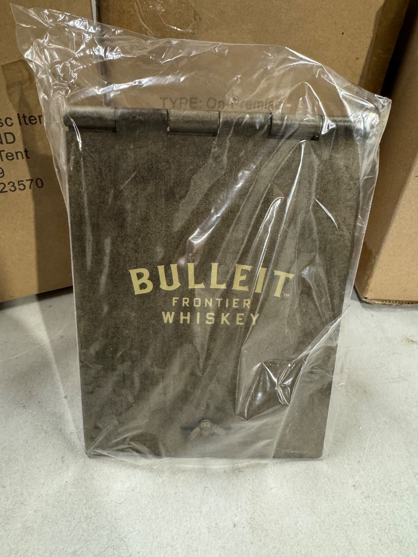 5 New metal table tents