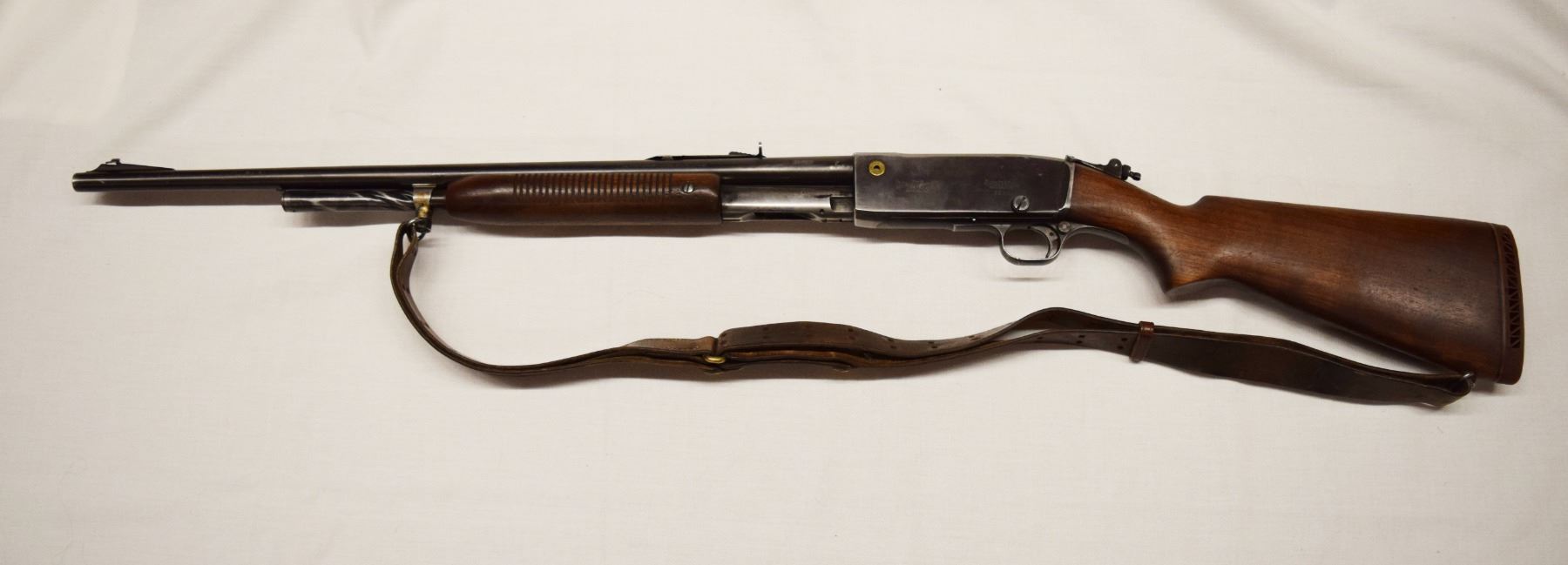 Rem. Model 141 Gamemaster, .35 Rem, pump, Lyman peep sight, leather ...