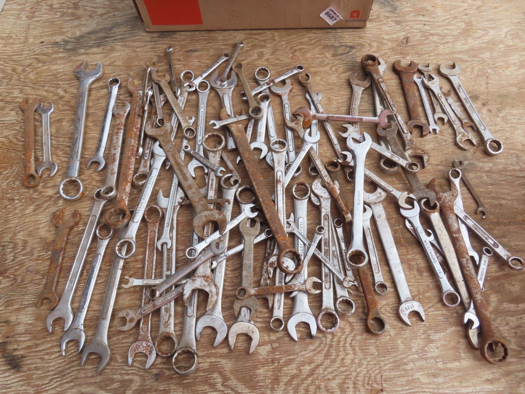 huge lot of wrenches - Schmalz Auctions