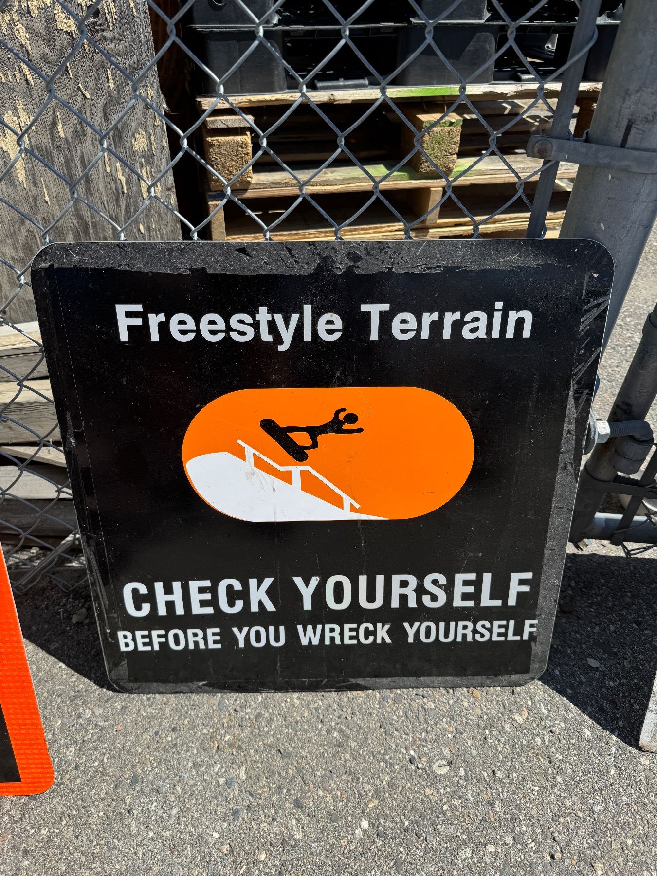 Free style terrain sign