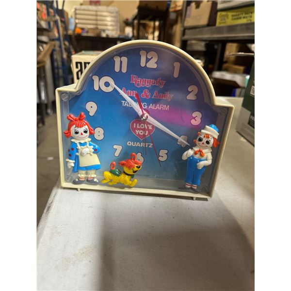 Raggedy Ann &Andy talking alarm clock working