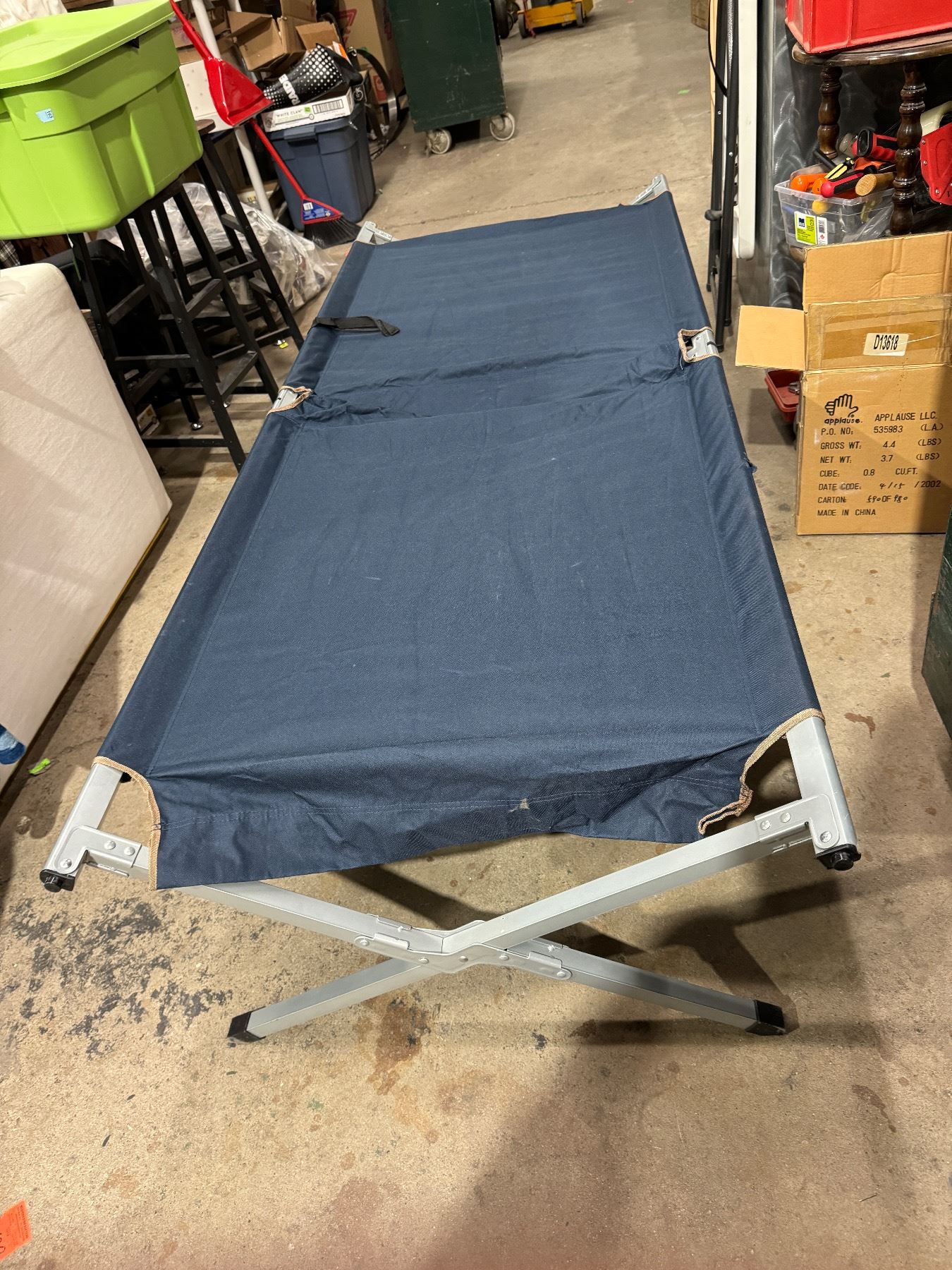 Folding cot