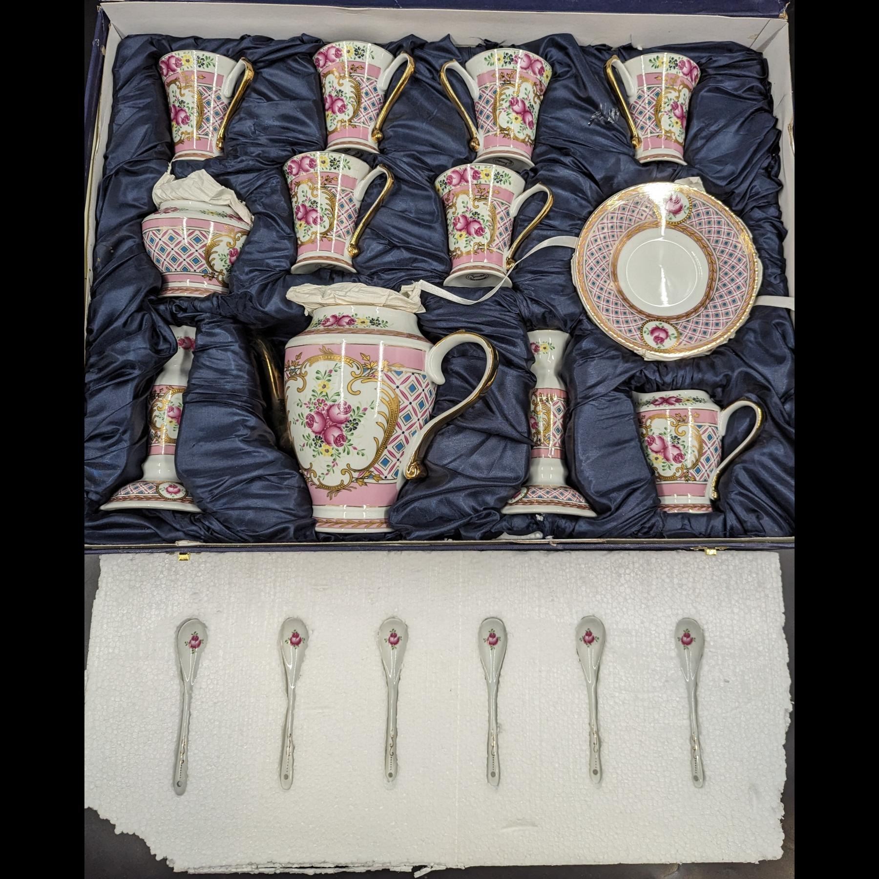 A Fine Complete Sorelle Porcelain Tea Set In Original Case, 23 Pieces ...