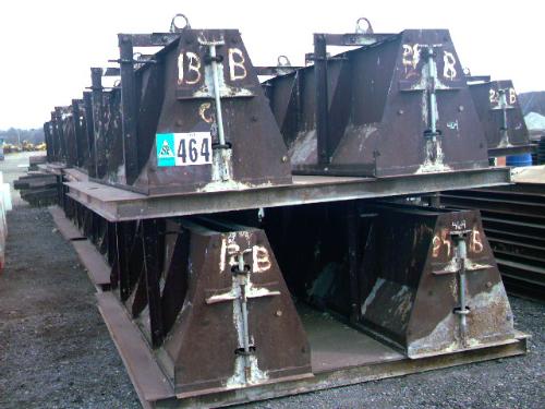 (8) SETS METAL K RAIL CONCRETE FORMS