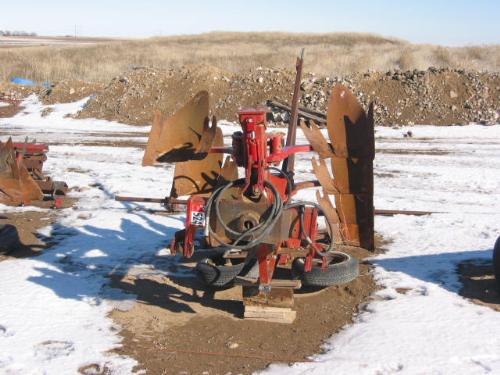 IHC 145 Plow - 4-bottom