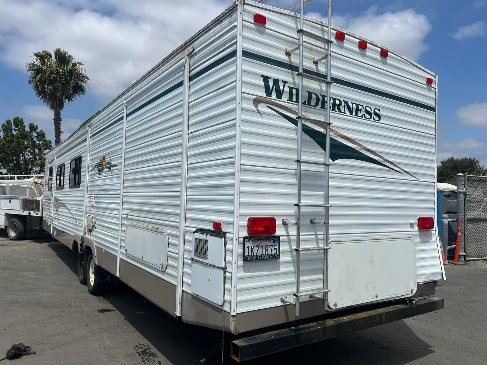 2004 WILDERNESS TRAILER