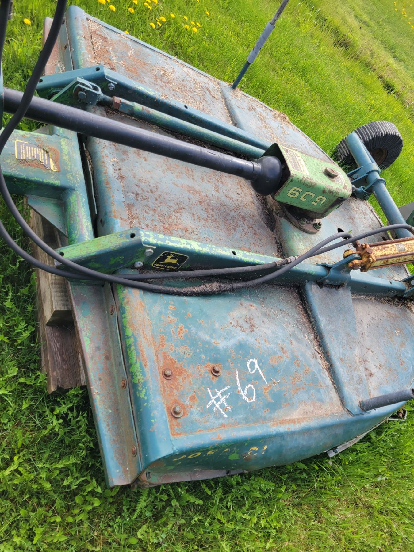 JD #609 pull type rough cut mower, 7ft