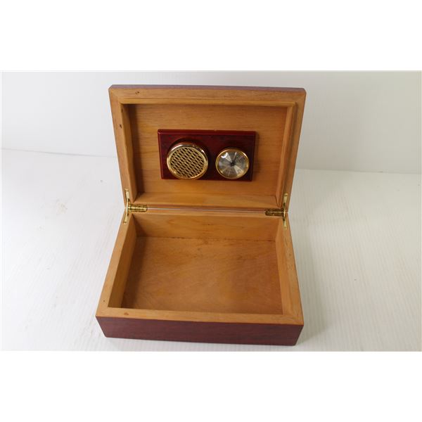 Wooden Cigar Humidor Bodnarus Auctioneering