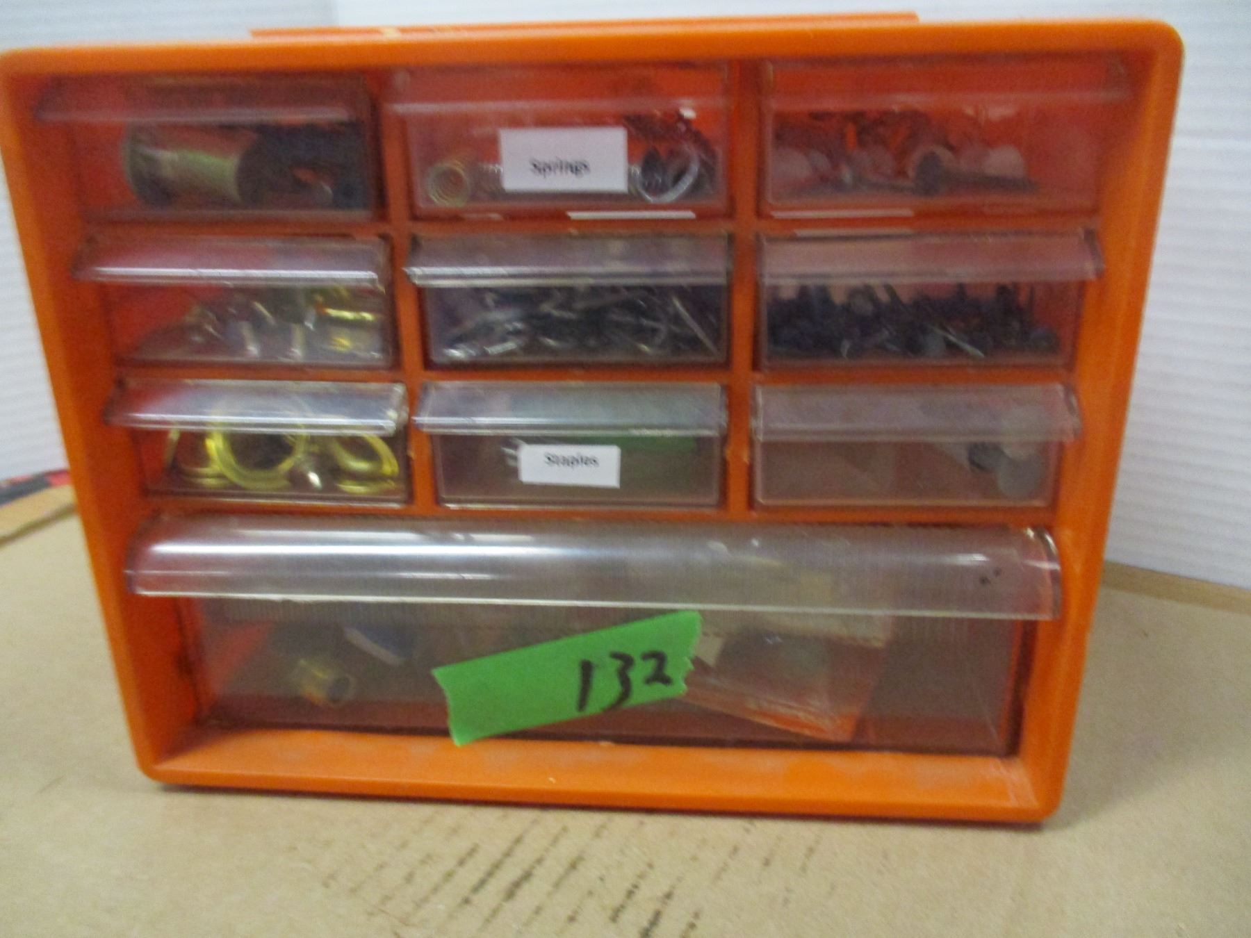 ESTATE: 10 COMPARTMENT BOLT BIN