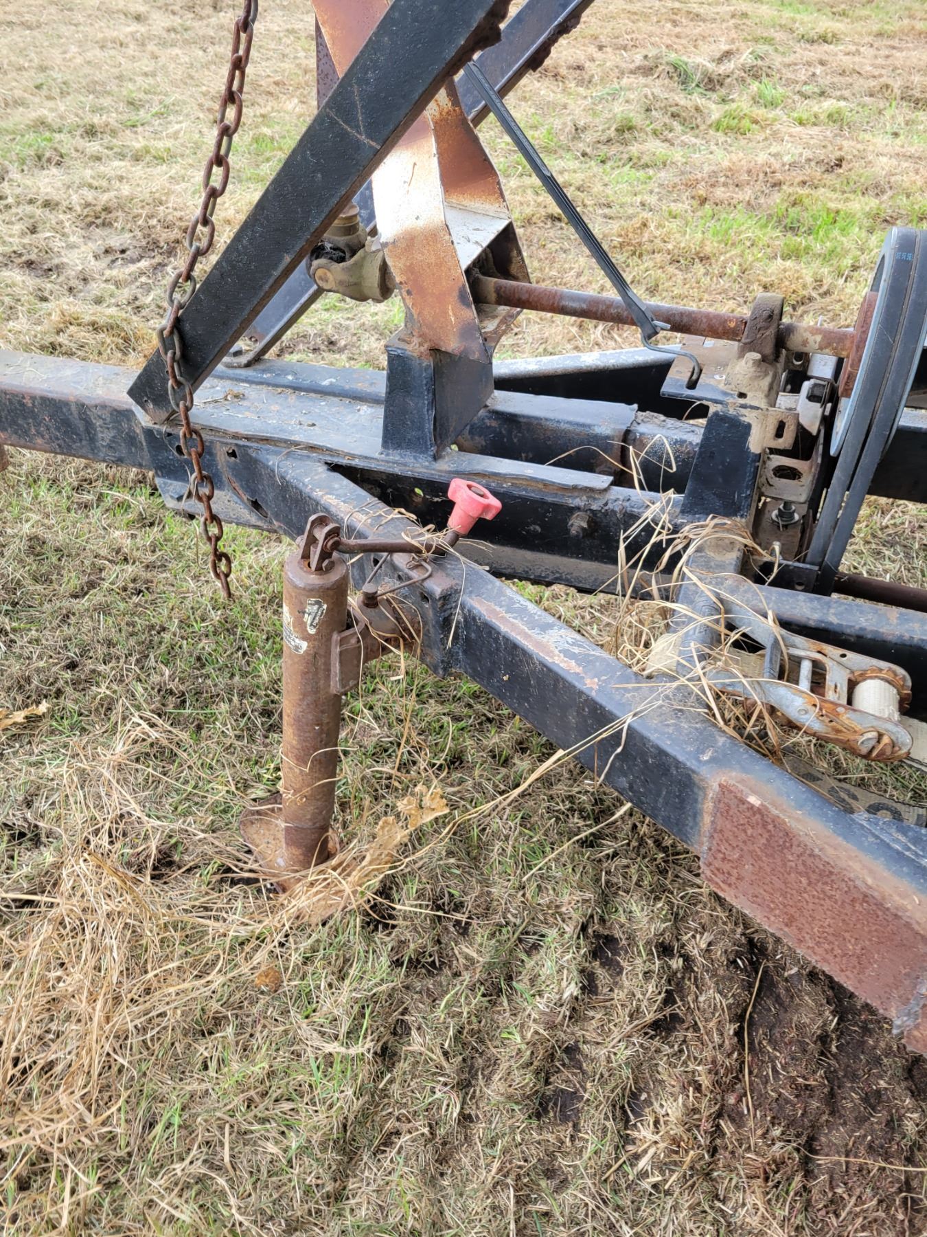 1000 PTO tandem axle fert. Spreader