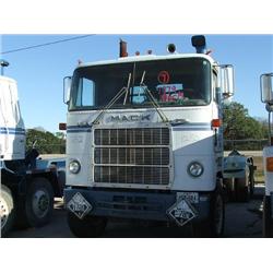 1979 MACK CAB & CHASSIS