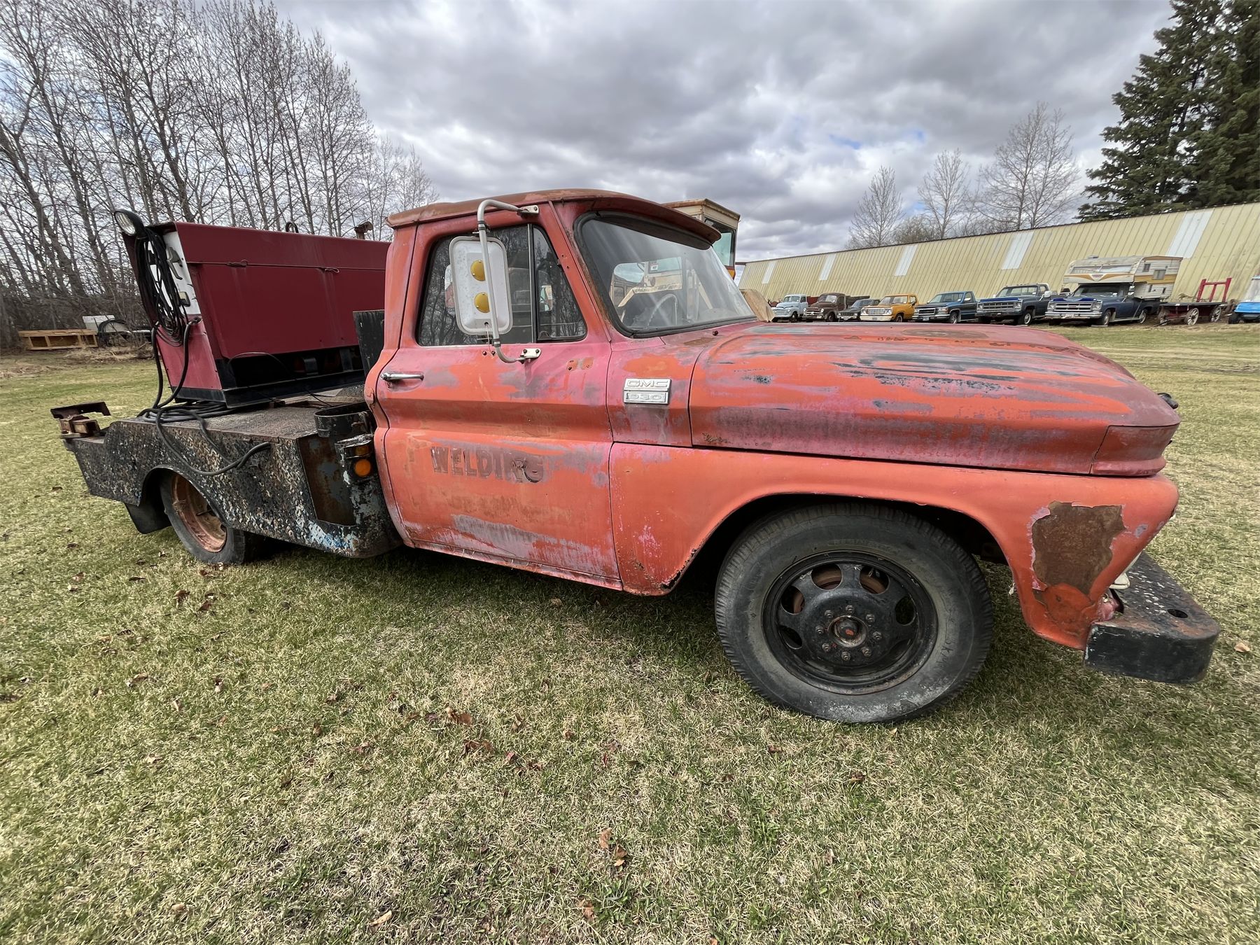GMC 930 Truck with Welder & Misc