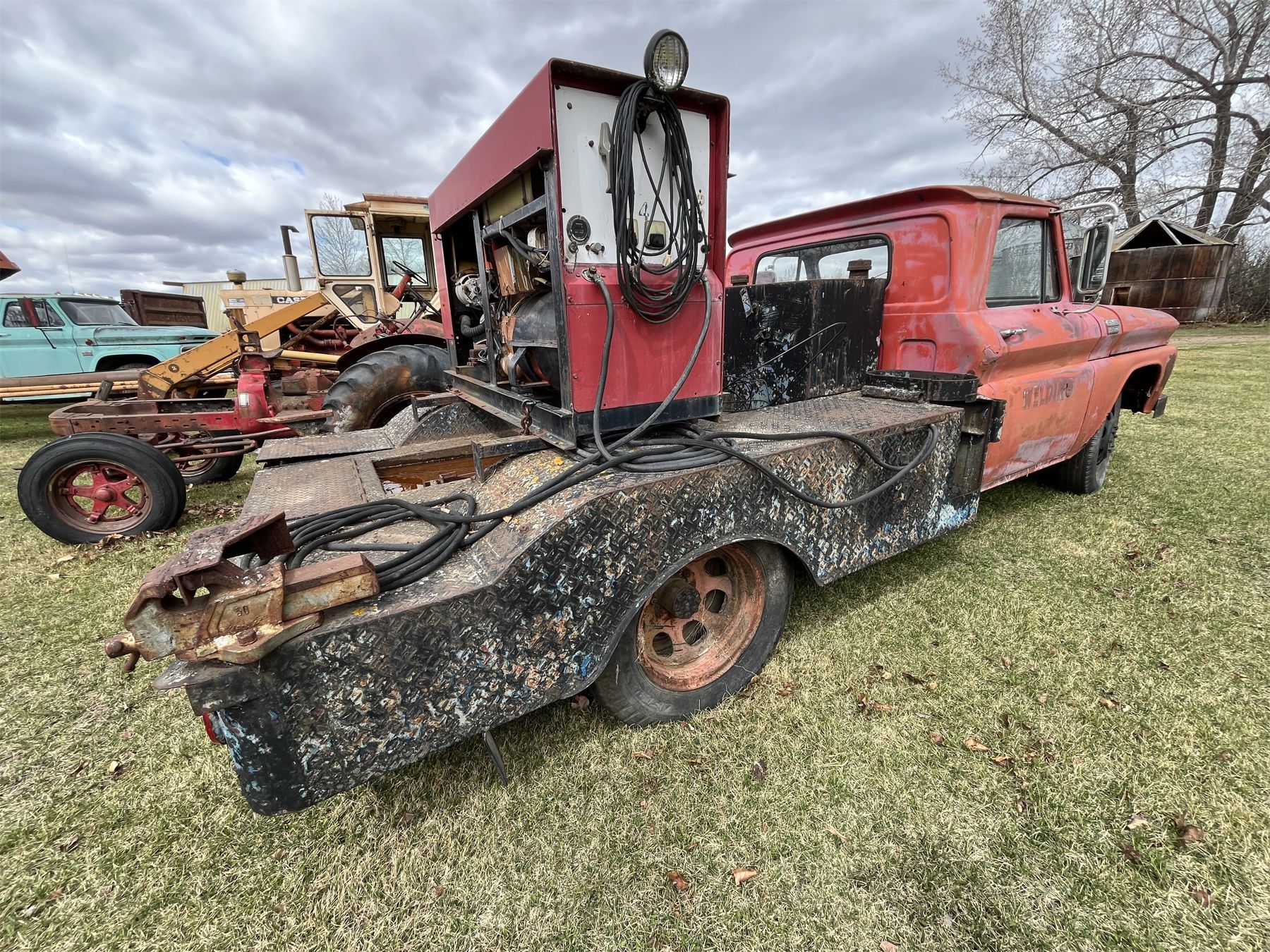 GMC 930 Truck with Welder & Misc