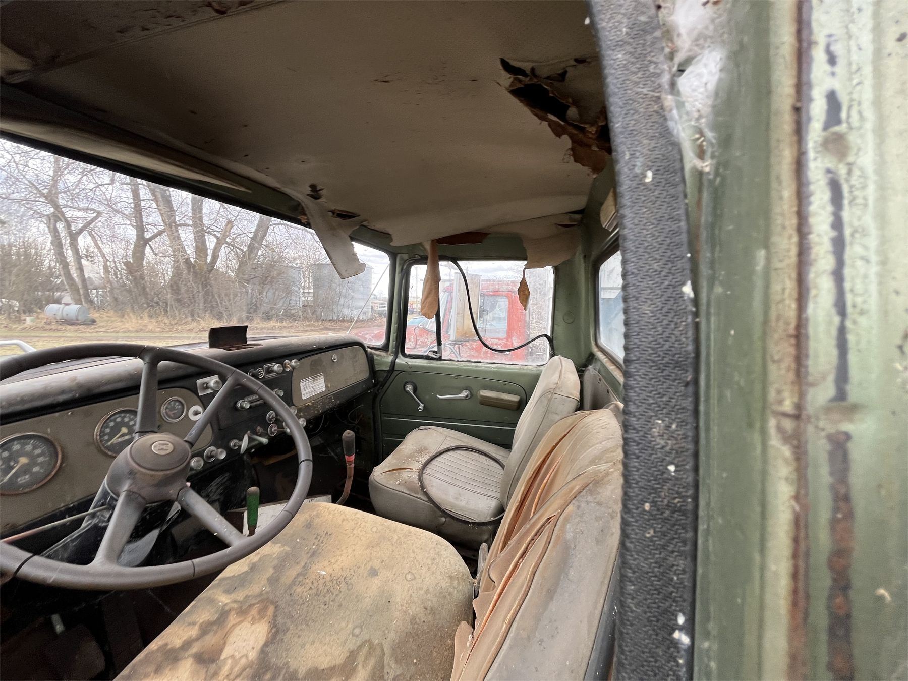 International Loadstar 1850 Diesel Truck