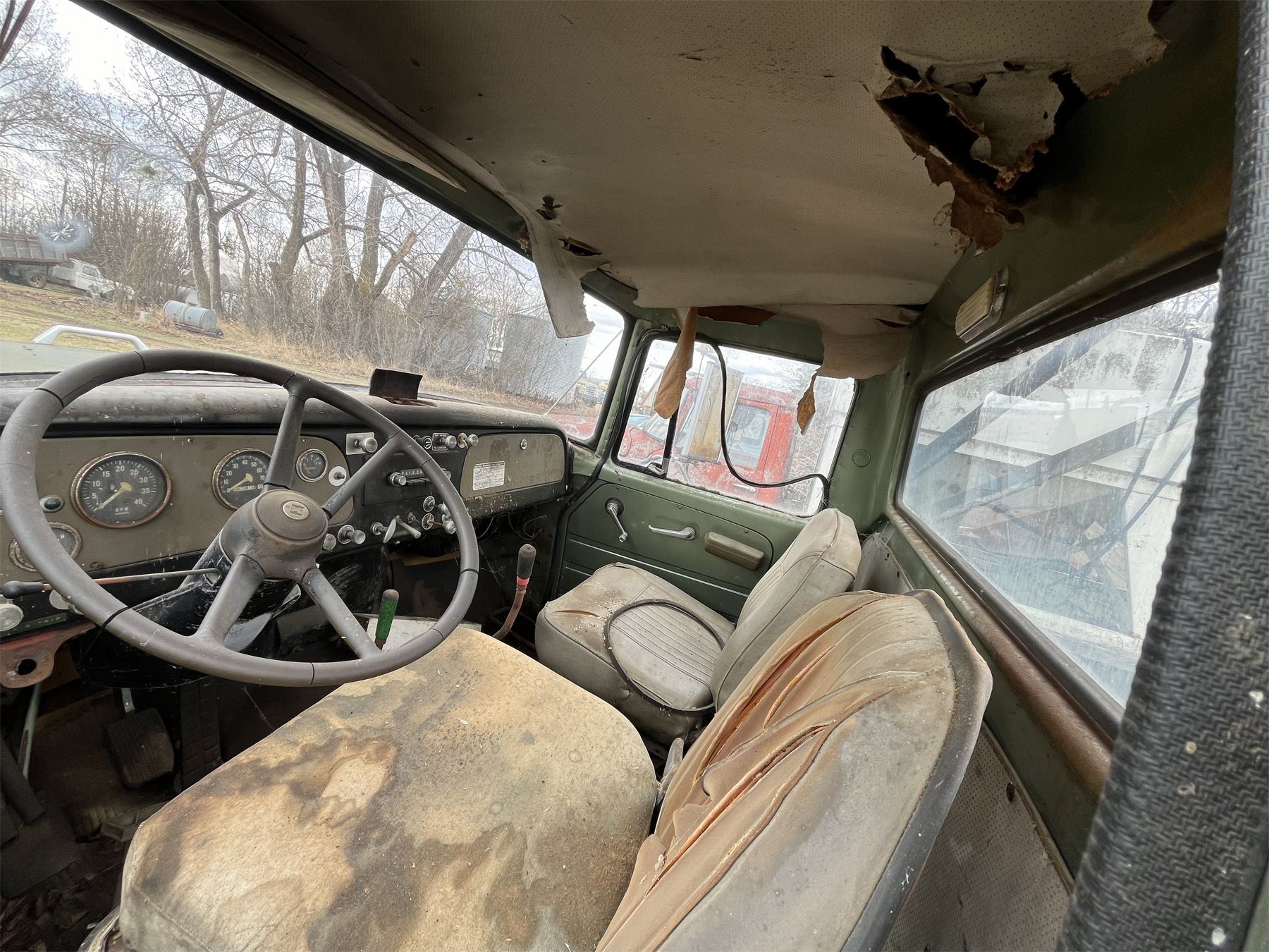 International Loadstar 1850 Diesel Truck