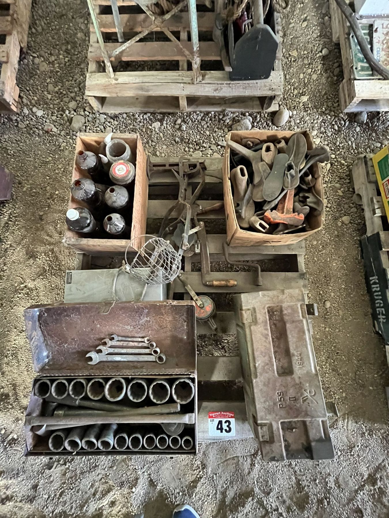 3/4" Socket Set, Army Shell Box, Shoe Repair, Bottles