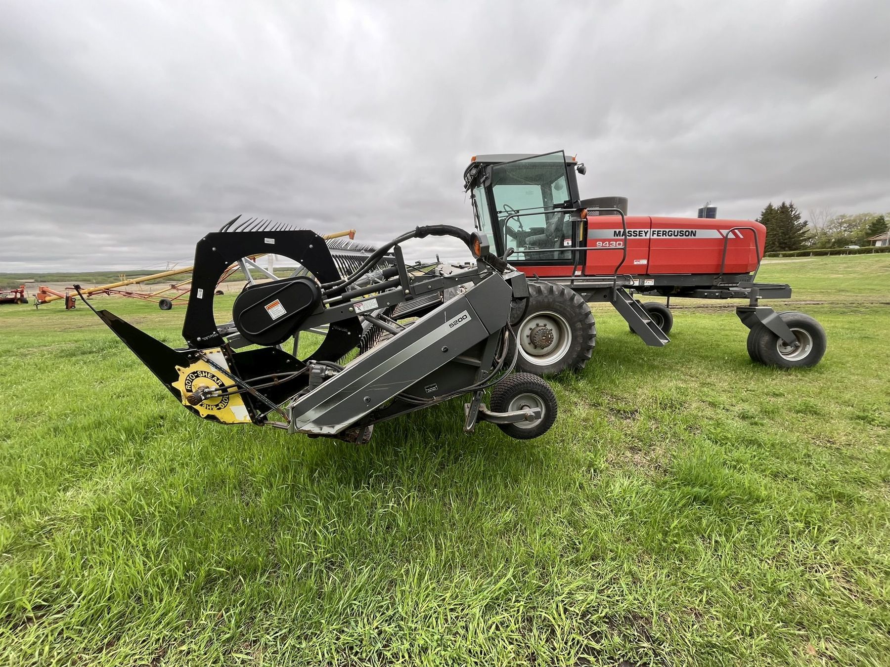 2008 Massey Ferguson 9430 Swather with MF 5200 251 Header. 1698 Hrs. S ...