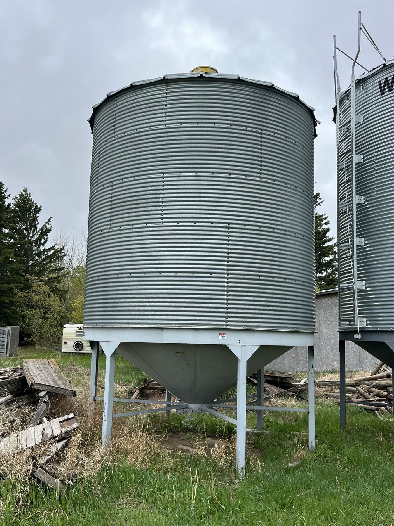 Westeel 5 Ring Hopper Grain Bin